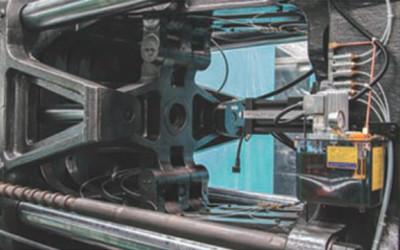 China Servo Type Plastic Injection Molding Machine MZ800MD For Custom Plasticing Appliance Parts for sale