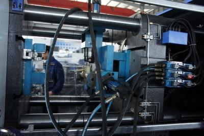 China High Speed PVC Injection Moulding Machine MZ320MD With Hydraulic Oil Flow Design for sale