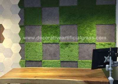 China Fake Synthetic Wall Hanging Decorative Artificial Grass Good Water Permeability for sale