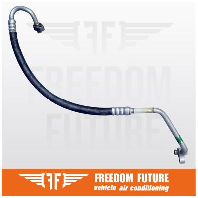 Cina OEM Aircon Discharge Pipe Santa Fe 2.7L Fits 01-04 Hyundai 97762-26100 in vendita