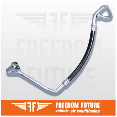China 5M5H19N602AC Manguera de succión de aire acondicionado para coche Ford C-MAX II Focus 1.8L Compatible con 04-09 en venta