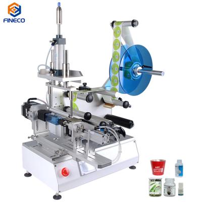 Cina Square Bottle Labeling Machine Factory Price Manual Efficient Flat Bottle Small Square Bottle Applicator Labeling Machine Square Bottle in vendita