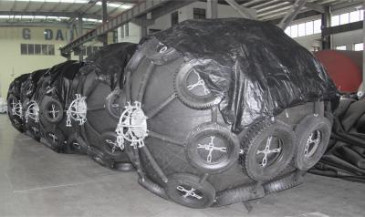 Cina Fender pneumatico Yokohama con rete pneumatica 2.5mX3 M in vendita