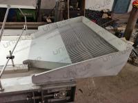 China 355 KG Capacity Dates Inspection Sorting Conveyor for Vegetable Sorting Machinery for sale