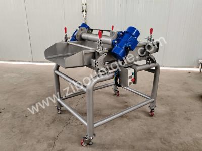 China 585 KG Capacity Fruit and Vegetable Vibrator Water Draining Machine for Water Drainage for sale