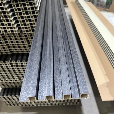 Cina WPC pannello di parete Wpc interno laminato a grano di legno per la decorazione interna in vendita