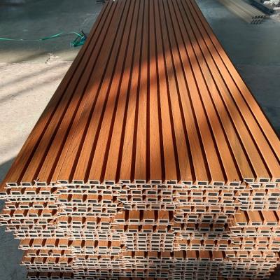 China Easy Install No Painting  Required Wood Grain Outdoor Wpc Fluted Wall Panel Wpc Cladding for sale