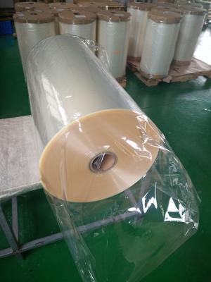 Cina Rotolo di film materiale degli strizzacervelli dell'etichetta della manica di Petg di alto restringimento per le bottiglie a forma di, 35 Mic - 50 Mic in vendita