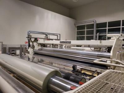 Cina 45 film di strizzacervelli stampabile di restringimento medio PETG del Mic per le etichette della bevanda in vendita