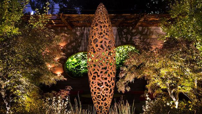Le figure leggere d'acciaio del giardino del metallo di Corten di stile occidentale hanno curvato l'altezza d'acciaio di Corten Art Sculpture For Outdoor In 220cm