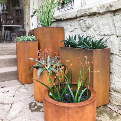 Cina Personalizzi vasi da fiori quadrati all'aperto del metallo della piantatrice d'acciaio di Corten i grandi in vendita