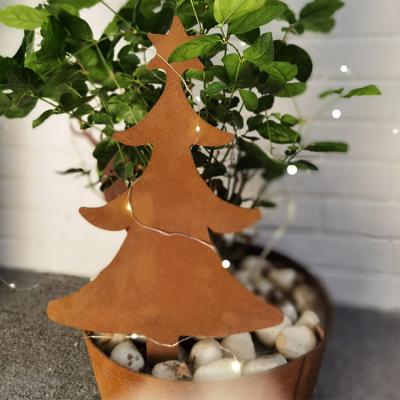 Cina Il giardino arrugginito d'acciaio del metallo di Corten orna la decorazione a forma di dell'albero di Natale in vendita