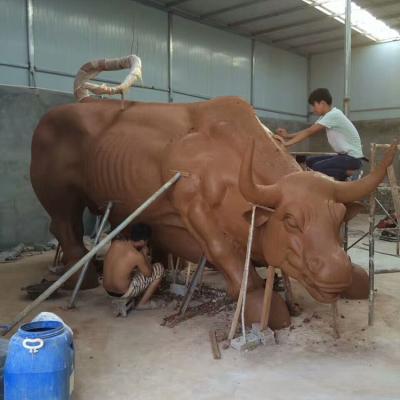 Cina Statue all'aperto del paesaggio della scultura bronzea viva del toro di altezza 180cm in vendita