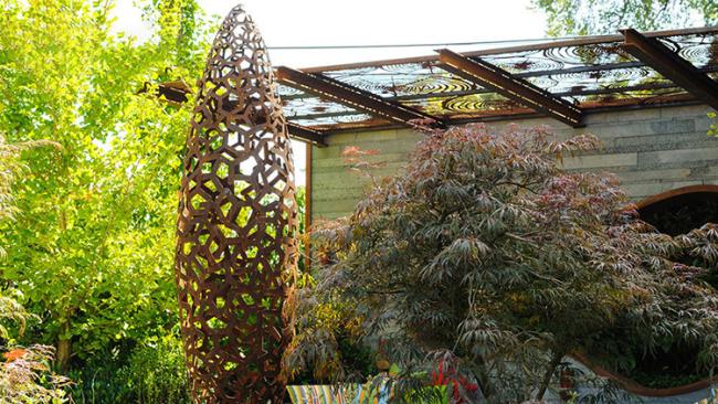 Le figure leggere d'acciaio del giardino del metallo di Corten di stile occidentale hanno curvato l'altezza d'acciaio di Corten Art Sculpture For Outdoor In 220cm