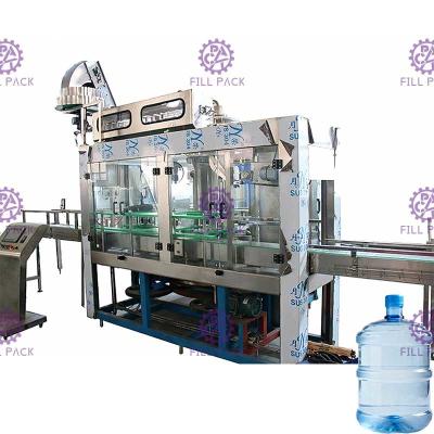 China Touch Screen 2000BPH Mineral Water Bottling Machine for sale