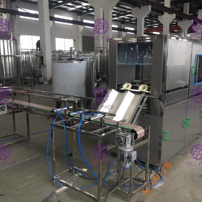 China Buttons Control 300 BPH Gallon Water Plant for sale