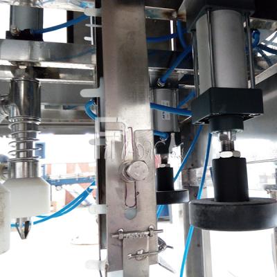 Cina Pompa 300 BPH di Nanfang macchina di rifornimento da 5 galloni in vendita