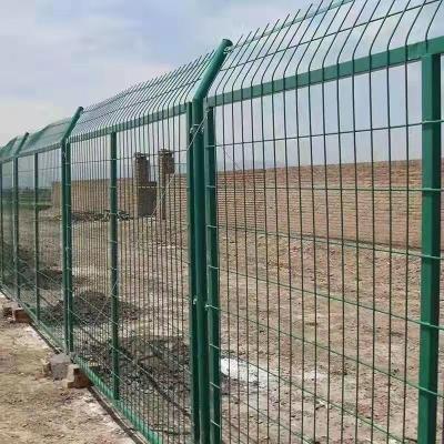 Cina Il tipo di struttura anti scalata ha saldato Mesh Fencing 1.8mx3m per la strada principale ferroviaria in vendita