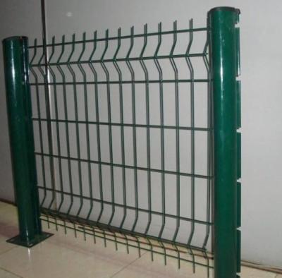 China O triângulo 3D Curvy galvanizou o fio soldado Mesh Fence que o PVC revestiu à venda