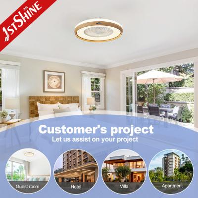 Cina Ventilatore di soffitto a LED di design moderno da 23 pollici / OEM con motore a corrente continua e telecomando in vendita