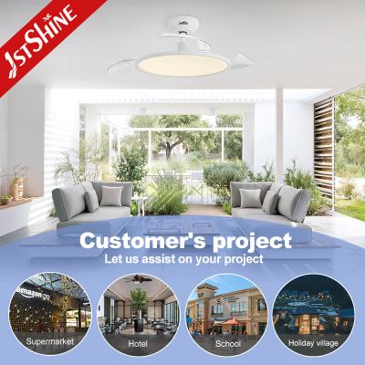 Chine Ventilateur de plafond rétractable de design élégant ultra fin blanc avec lumière LED et 6 