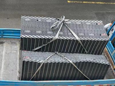 中国 幅800mm 材料 冷却塔の詰め PVCの詰め KK冷却塔の詰め 販売のため