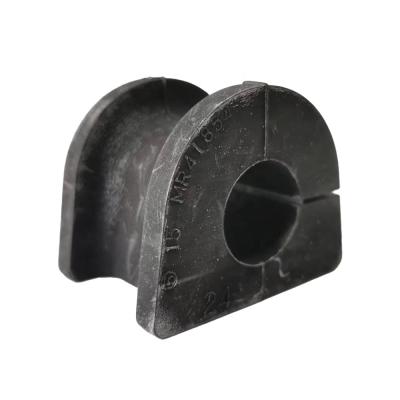 China Mitsubishi Pajero Montero V73V93 New Rear Suspension Rubber Mountings Original Quality MR418547 Stabilizer Bar Buffer Opening for sale