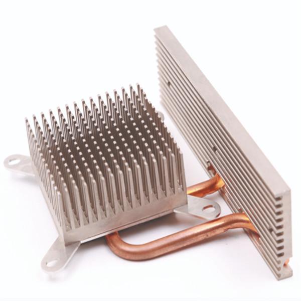 Professionele Aangepaste Grote Aluminiumuitdrijving Heatsink met Hittepijp 4