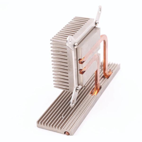 Professionele Aangepaste Grote Aluminiumuitdrijving Heatsink met Hittepijp 5