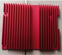 China Preto personalizado de Carmine Anodizing Extrusion Heat Sink para o dispositivo eletrónico à venda