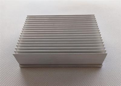 中国 ヒート パイプはアルミニウム脱熱器放出のアルミ合金 6063T6 を陽極酸化しました 販売のため