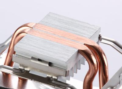 Cina Dissipatore di calore di alluminio dell'aletta con purezza di rame del tubo 99,5% che timbra potere in vendita