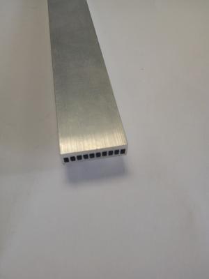 中国 エアコンのための陽極酸化の突き出されたアルミニウム脱熱器不規則な形 販売のため