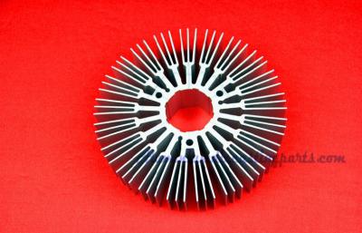 Cina L'alluminio della luce di inondazione Al6063 T6 ha espulso dissipatori di calore dell'alluminio del dissipatore di calore in vendita