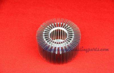 Cina Dissipatore di calore di alluminio rotondo dell'estrusione 15W di precisione per la lampada del LED in vendita