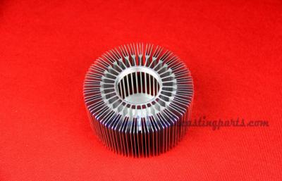 Cina Dissipatore di calore di alluminio rotondo dell'estrusione 15W di precisione per la lampada del LED in vendita