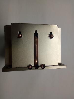 Cina 150w ha personalizzato il condotto termico di rame con colore d'argento del dissipatore di calore di alluminio dell'aletta in vendita