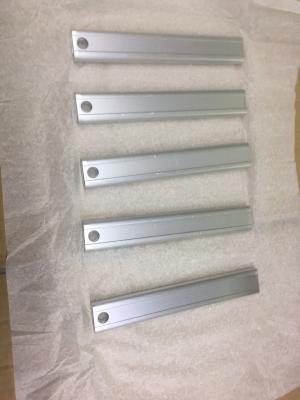 China O costume expulsou tira fazendo à máquina do CNC dos cercos de alumínio que anodiza o micro 15 à venda