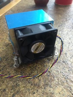 Cina Anti dissipatore di calore di rame anodizzato del tubo per il computer in vendita