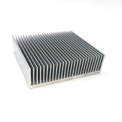 中国 LEDのラジエーターのためのISO 16949のCNCによって突き出されるアルミニウム脱熱器 販売のため
