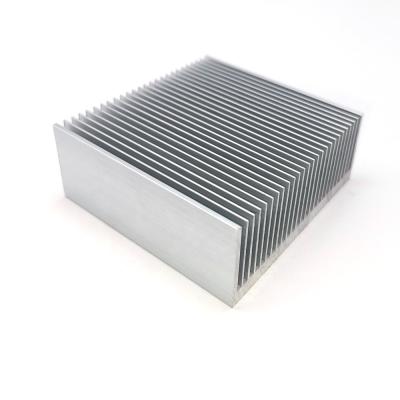 中国 LEDのラジエーターのためのISO 16949のCNCによって突き出されるアルミニウム脱熱器 販売のため