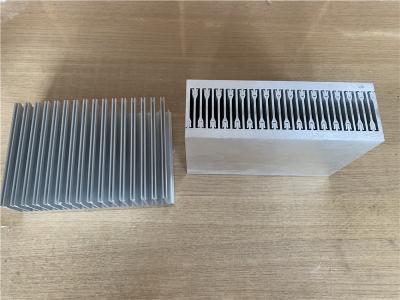 Cina L'estrusione su misura di precisione dissipatore di calore di alluminio del radiatore LED del dissipatore di calore dell'estrusione del dissipatore di calore della pressofusione in vendita