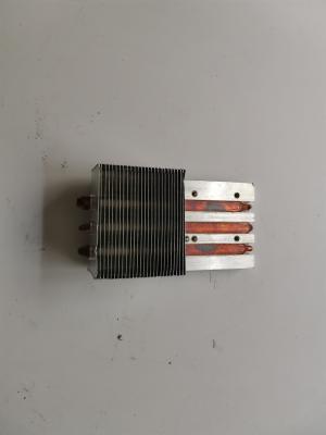 Cina Dissipatore di calore dell'alluminio di forma del quadrato espulso industriale con il bottaio  Tubes in vendita
