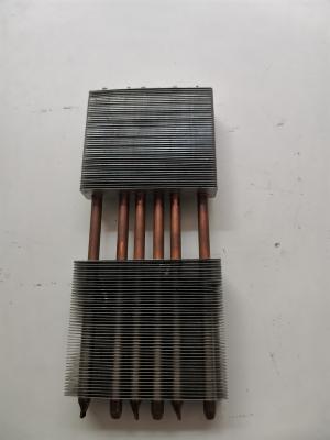 Cina Dissipatore di calore dell'alluminio di forma del quadrato espulso industriale con il bottaio  Tubes in vendita