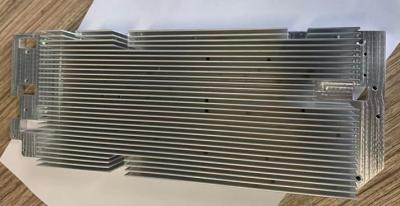 Cina Su misura anodizzi il profilo di alluminio lavorante dell'estrusione del dissipatore di calore di alluminio del dissipatore di calore di CNC per il LED in vendita