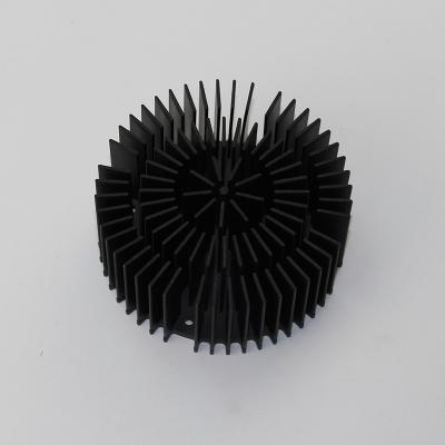 Cina Il nero ha placcato il dissipatore di calore di alluminio espulso, FM che forgia il dissipatore di calore rotondo in vendita