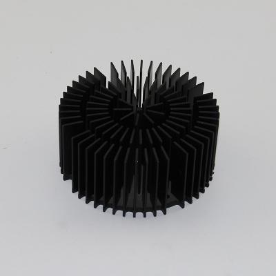 Cina Il nero ha placcato il dissipatore di calore di alluminio espulso, FM che forgia il dissipatore di calore rotondo in vendita
