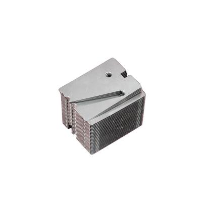 Cina 0.02mm - il raffreddamento a aria del dissipatore di calore del tubo del rame di tolleranza di 0.1mm ha espulso alluminio in vendita