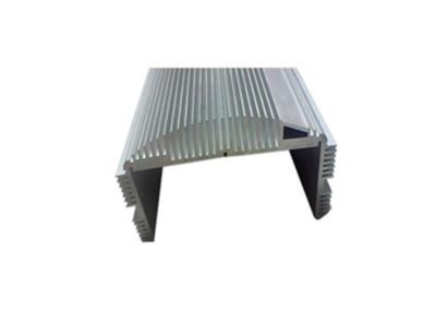 Cina Dissipatore di calore espulso di alluminio 6063 anodizzati argentei della lampada della strada del LED in vendita