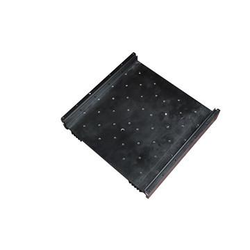 Cina Il nero anodizza il dissipatore di calore di alluminio espulso per il dispositivo di conversione di frequenza in vendita